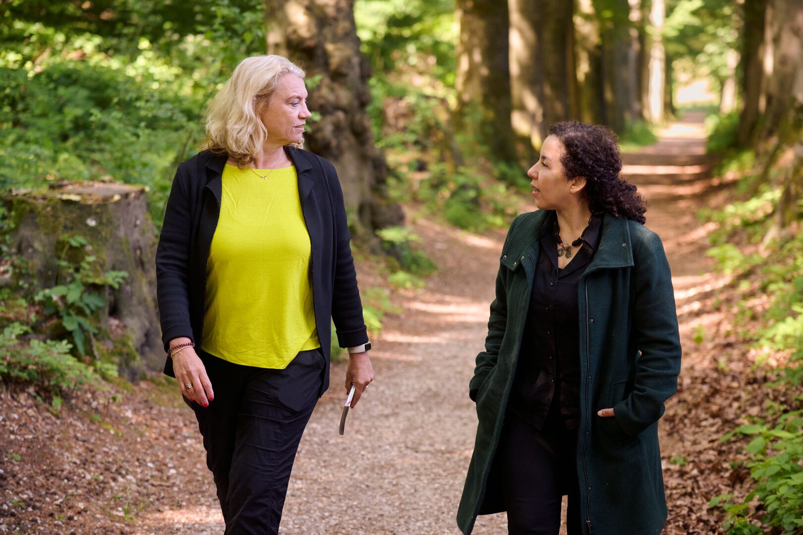 APG's Annette Mosman talks with ex-politician Naima Azough | APG