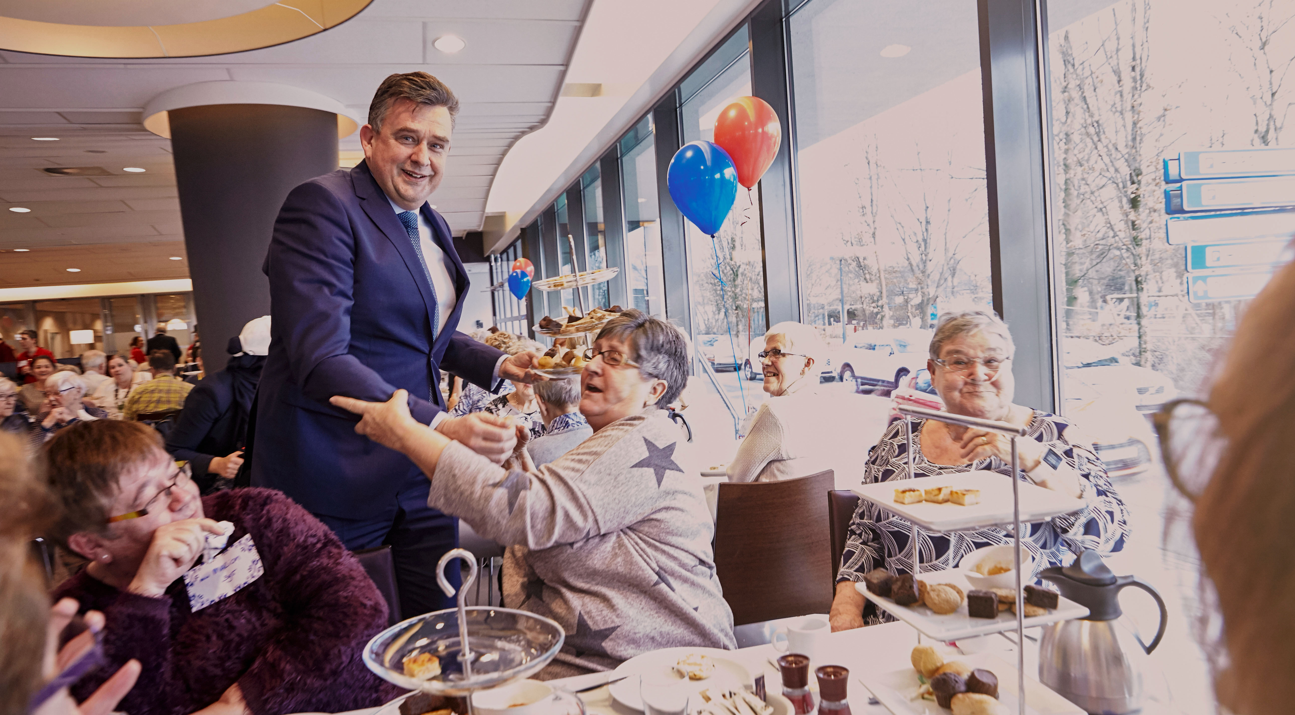 Elderly people in Heerlen enjoy a memorable afternoon at APG | APG