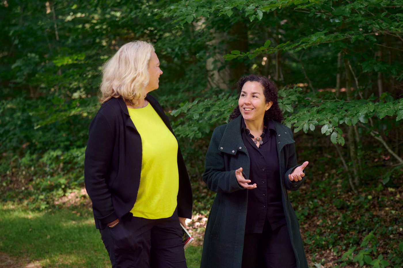 APG's Annette Mosman talks with ex-politician Naima Azough | APG